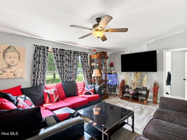 3587 Grist Creek Wynd NE