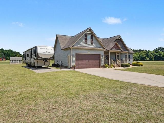 3587 Hannah Creek Rd, Benson, NC 27504