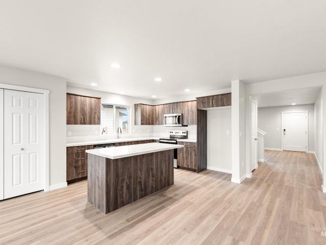 3588 E Jamestown Dr