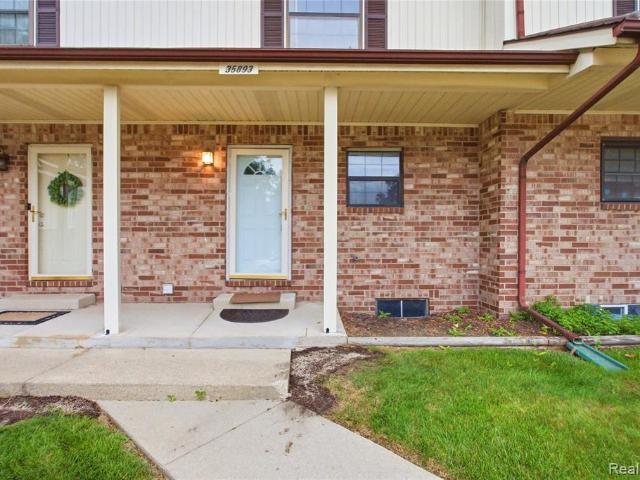 35893 Castlewood Court