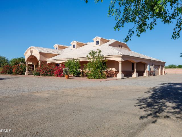 3589 s henness road