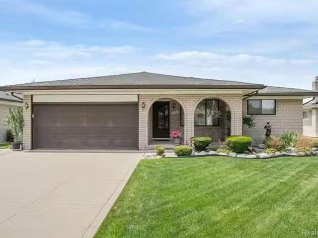 35803 RAINBOW DR, STERLING HEIGHTS, MI 48312 Single Family Res.
