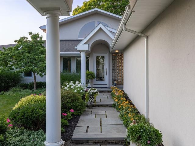 3582 Otetiana Point