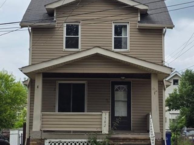3582 W 65th St, Cleveland, OH 44102