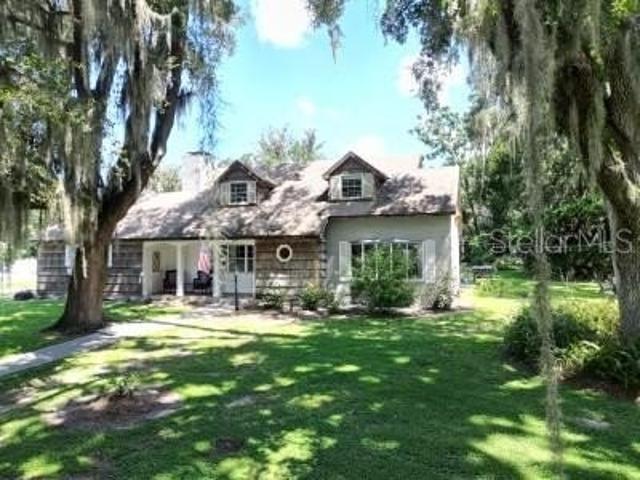 35833 Lakeshore Dr, Dade City, FL 33525