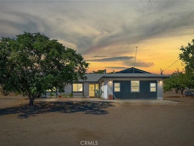3583 Smoke Tree Rd, Phelan, CA 92371