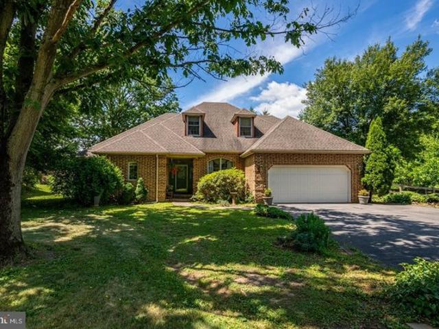 358 Chalet Dr, Bernville, PA 19506