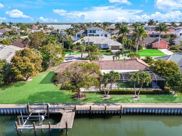 358 Grapewood Ct, Marco Island, FL 34145 | MLS #226011