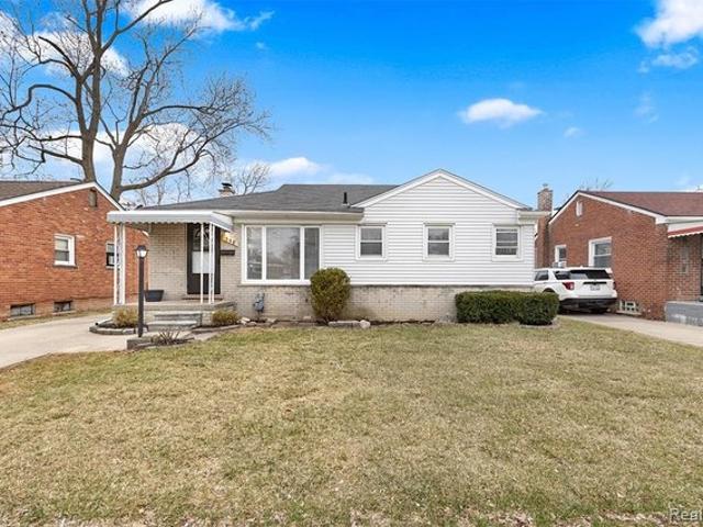 358 Greenwood St, Inkster, MI 48141