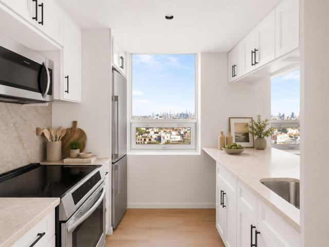 358 GROVE Street 12A