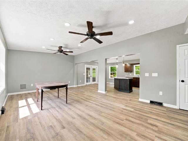 358 Kaylor Frogtown Rd