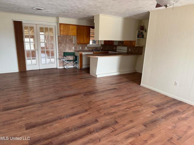 358 Holmes Road