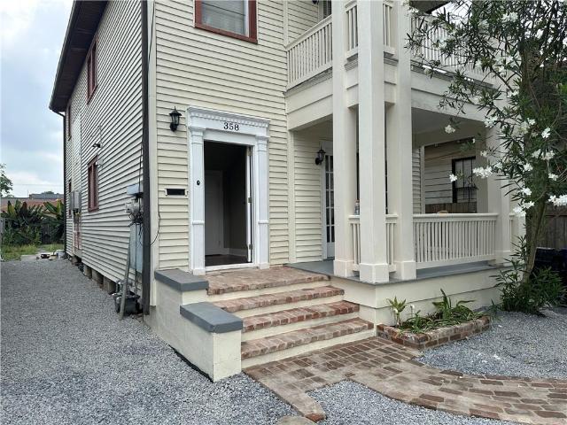 358 Lowerline Street