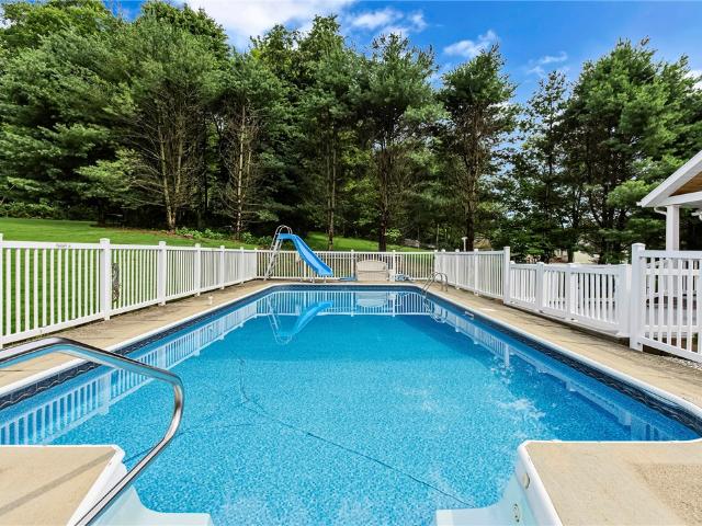 358 Mack Hollow Rd