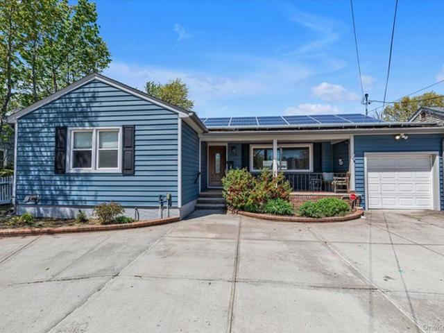 358 Main St, East Rockaway, NY 11518