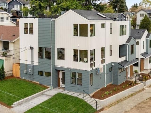 358 N 74th St, Seattle, WA 98103