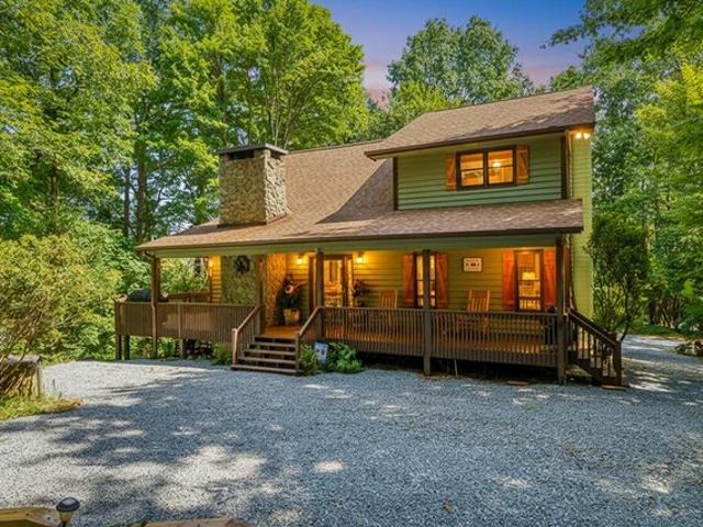 358 N Ridge Dr, Ellijay, GA 30540