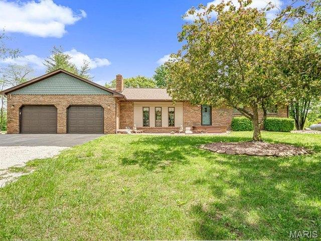 358 Prairietown Rd, Dorsey, IL 62021
