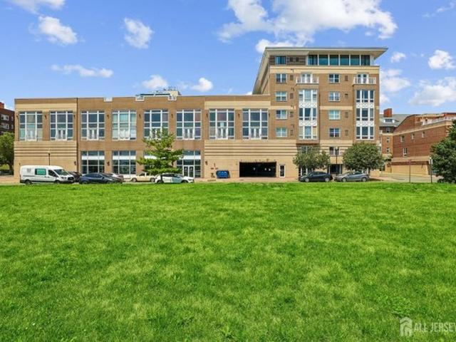 358 Rector St Apt 311, Perth Amboy, NJ 08861