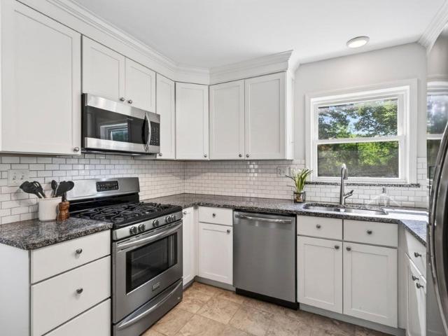 358 Riddle Place