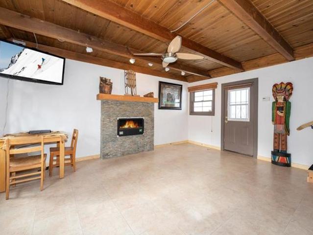 358 Twin Crags Rd #5, Tahoe City, CA 96145 in Alpine Meadows, California