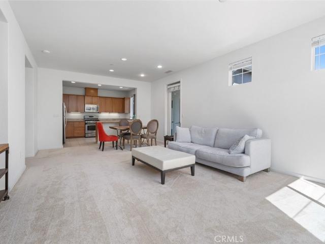 3594 Broad Street 204