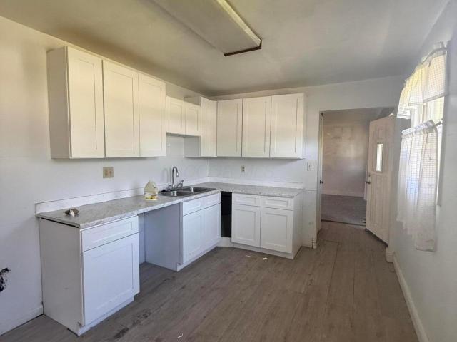 3595 Clearwater Drive
