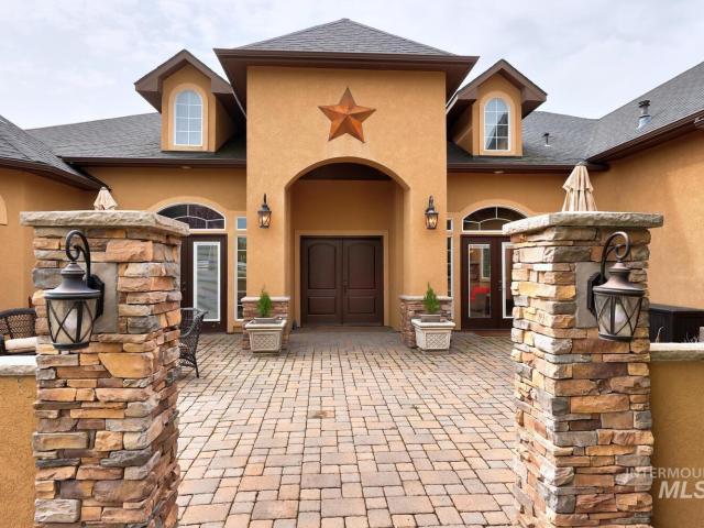 3595 W Sella Ct
