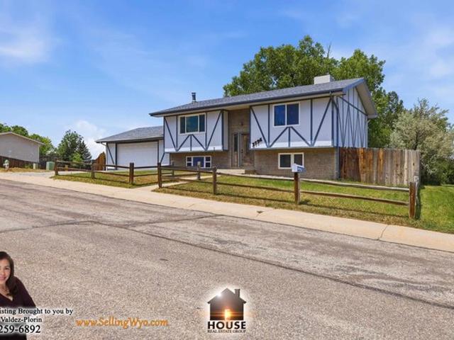3596 Meadowlark Dr, Casper, WY 82604