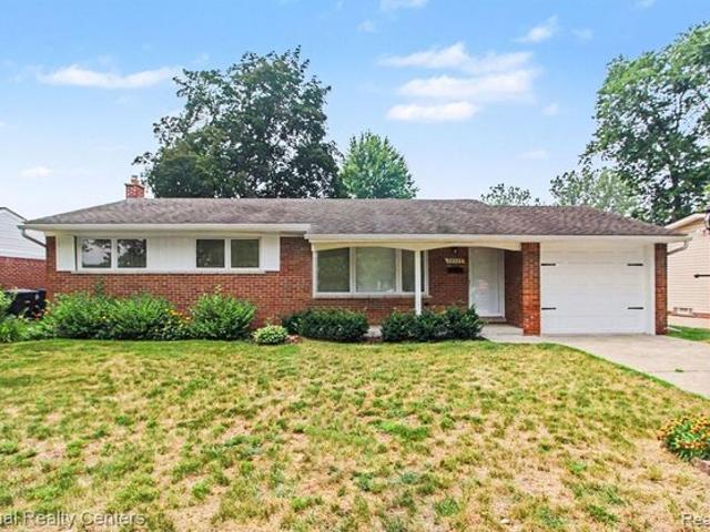 35977 Dover St, Livonia, MI 48150