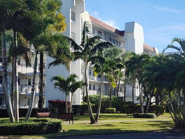 3597 Birdie Dr Unit 202C, Lake Worth, FL 33467