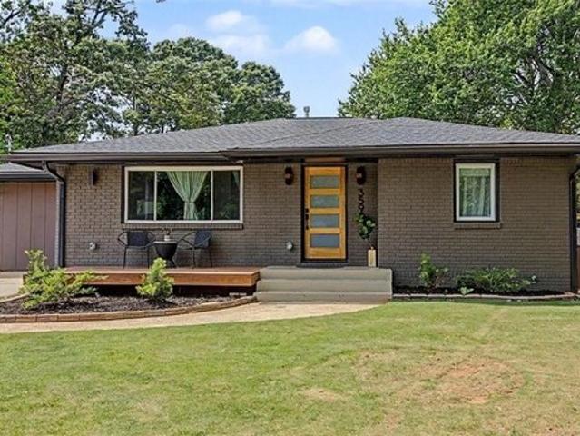 3590 Crestview Dr SE, Smyrna, GA 30082