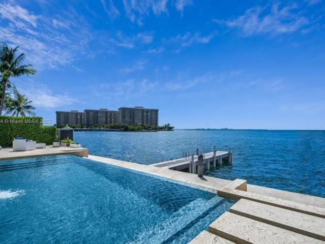3590 Crystal View Ct, Miami, FL 33133