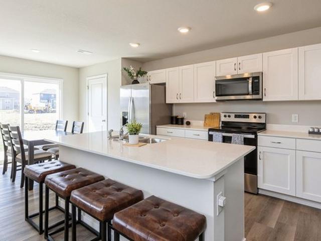 3590 Pershing Ln, Waukee, IA 50263
