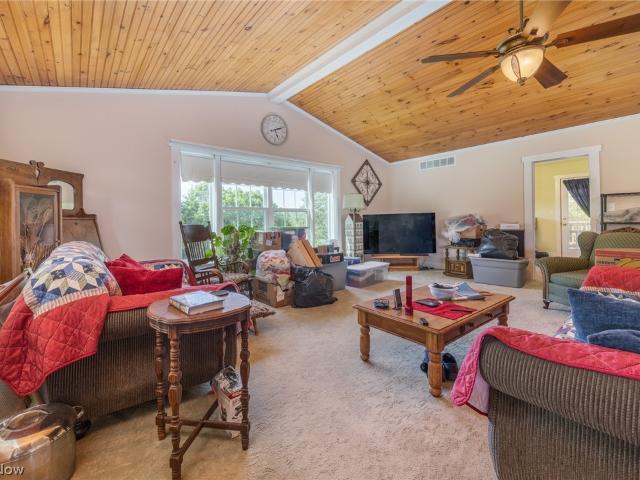 3590 Stanleyville Road