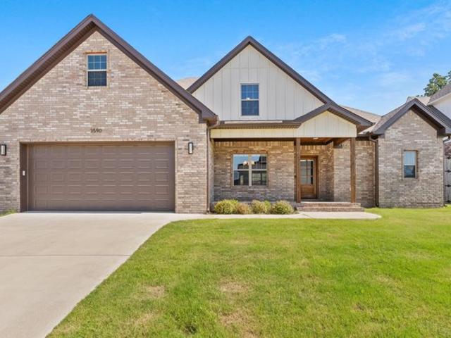 3590 Sylvia Springs Dr, Conway, AR 72034