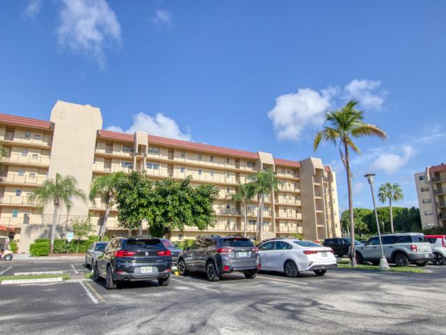 3590 Via Poinciana, Unit 614, Lake Worth, FL 33467 | MLS #R11098 | Compass