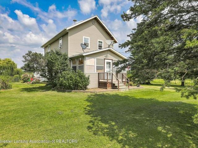 3591 E Clarksville Rd, Portland, MI 48875