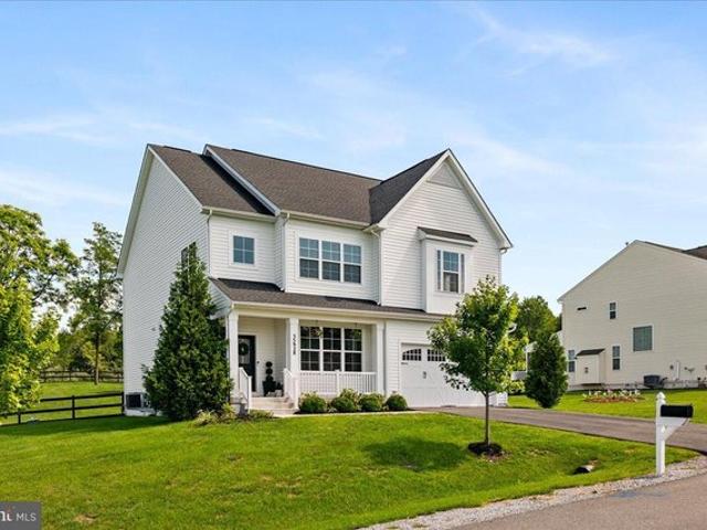 35928 Platinum Dr, Round Hill, VA 20141