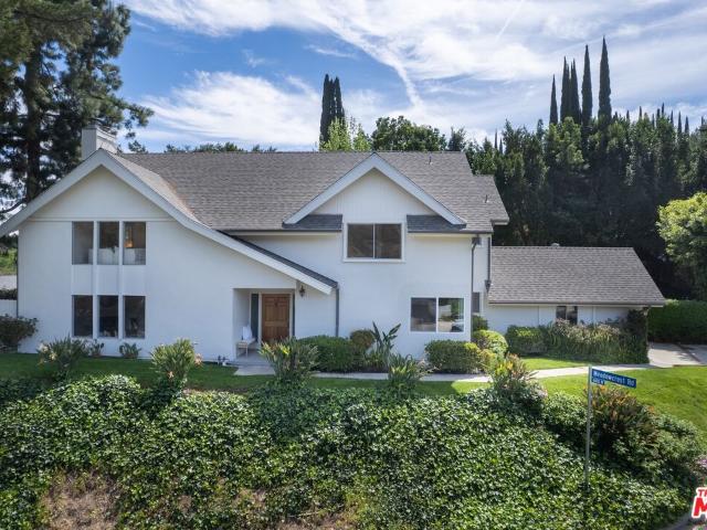 3592 Alana Dr, Sherman Oaks, CA 91403 | MLS #26669 | Compass