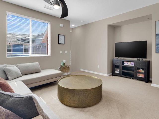 3592 Broad Street 204