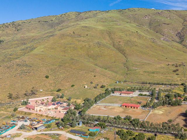 35931 Via Famero Dr, Acton, CA 93510 | MLS #26669