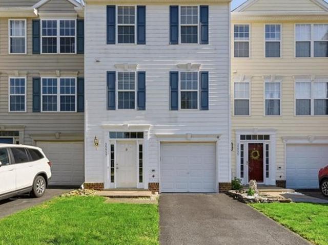 35937 Clover Ter, Round Hill, VA 20141
