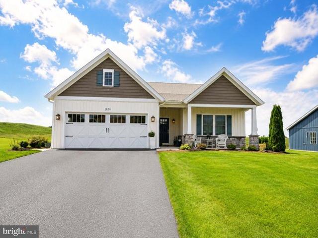 3593 Cascades Dr S, Fayetteville, PA 17222