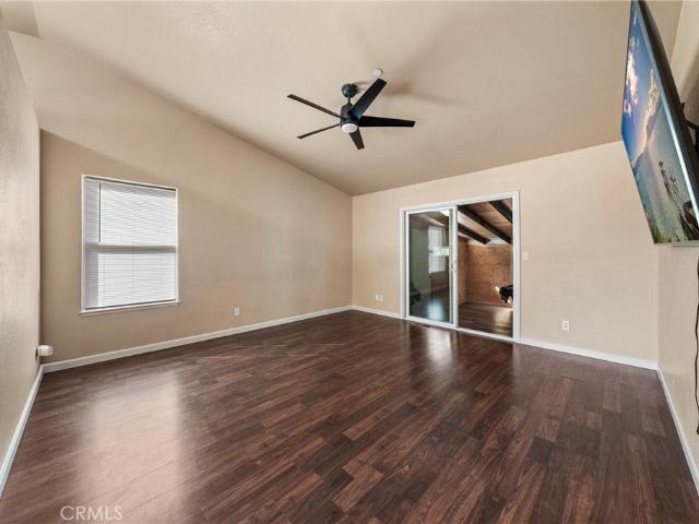 3593 Peony Street