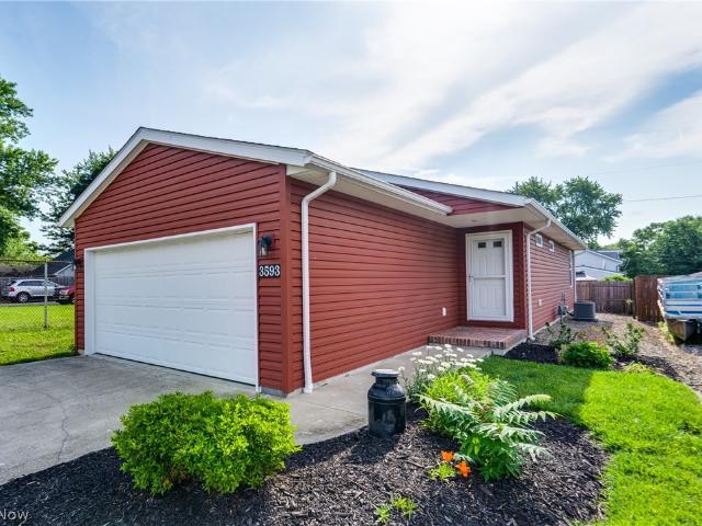 3593 Portage Point Boulevard