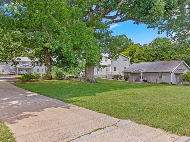359 County Road 475, Etowah, TN 37331