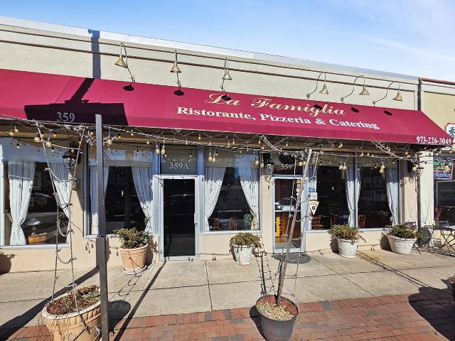 359 Bloomfield Ave