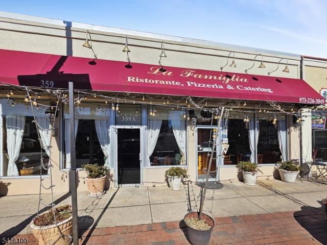 359 Bloomfield Ave