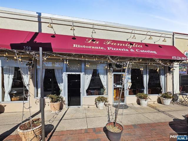 359 Bloomfield Avenue